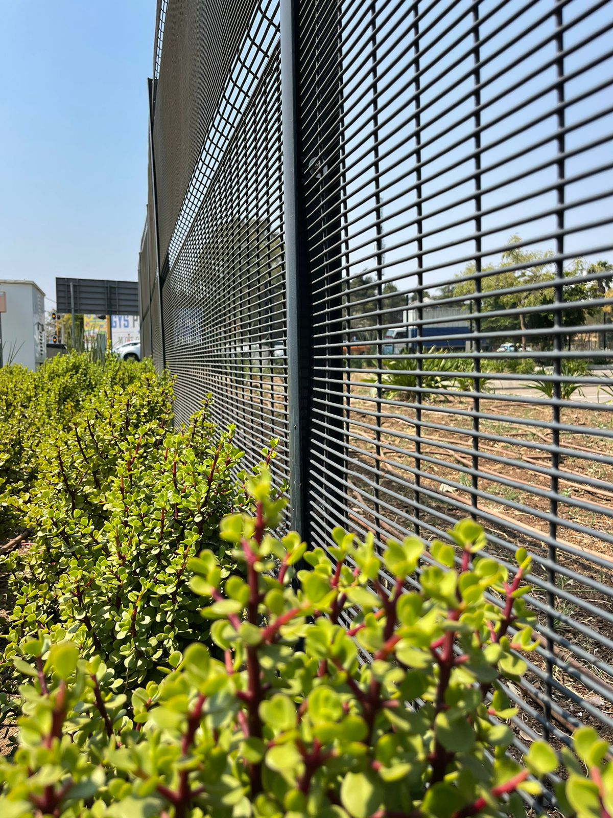 Diamond Fencing | Mesh Fencing Supplies In South Africa